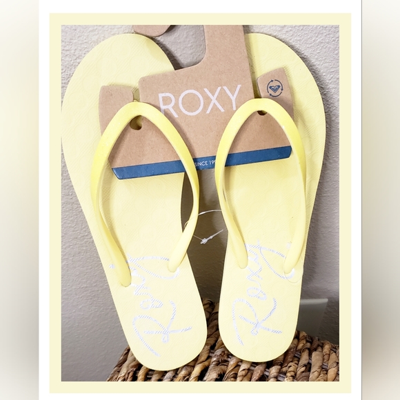 Roxy | Shoes | Nwt Roxy Flip Flopsvarious Sizes 78 | Poshmark